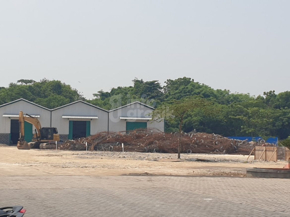 Jual Limbah Besi Proyek Smelter Freeport, Bumdesma Mengare Dapat Untung ...